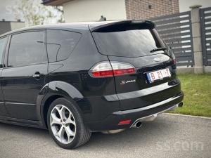 Black Ford S-Max 2008 in Jelgava, with an engine capacity of 2.20 L and mileage of 324 thousand km for 4500 €, photo 6 on AUTOMOTO.COM.LV
