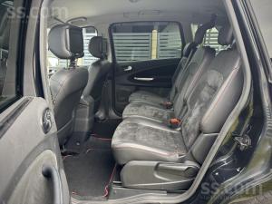 Black Ford S-Max 2008 in Jelgava, with an engine capacity of 2.20 L and mileage of 324 thousand km for 4500 €, photo 12 on AUTOMOTO.COM.LV