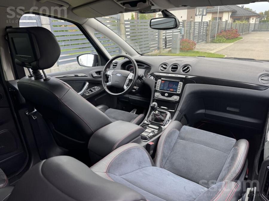 Black Ford S-Max 2008 in Jelgava, with an engine capacity of 2.20 L and mileage of 324 thousand km for 4500 €, photo 16 on AUTOMOTO.COM.LV