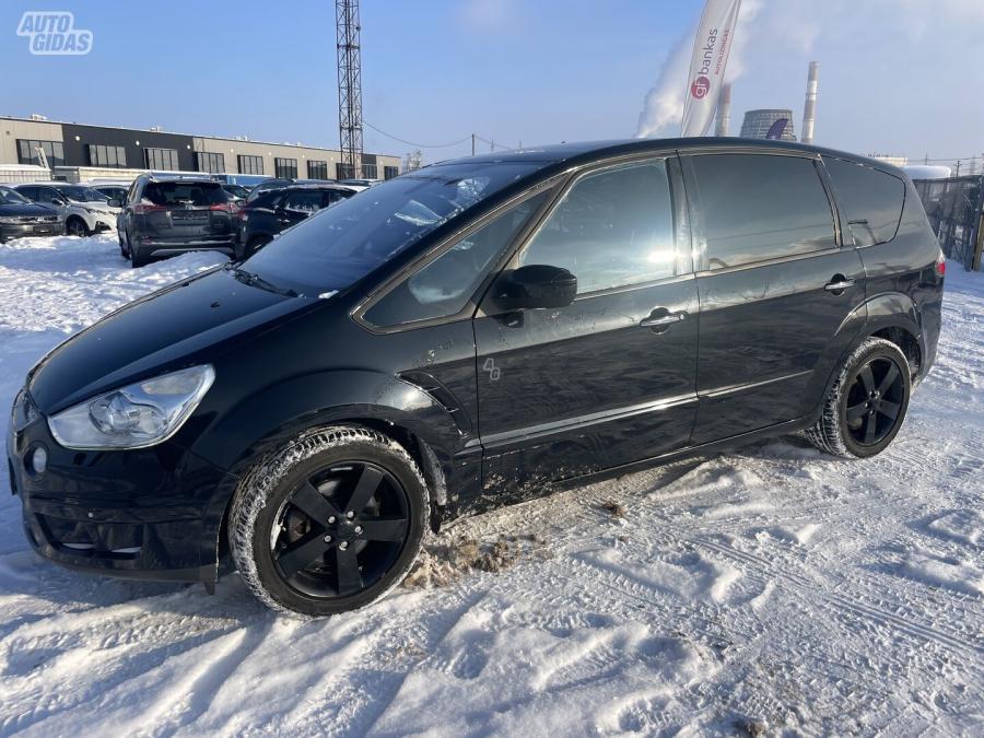 Melns Ford S-Max 2009 Kauņa, ar dzinēja tilpumu 2.30 L un nobraukumu 240 tūkst. km par 3150 €, foto 1 vietnē AUTOMOTO.COM.LV