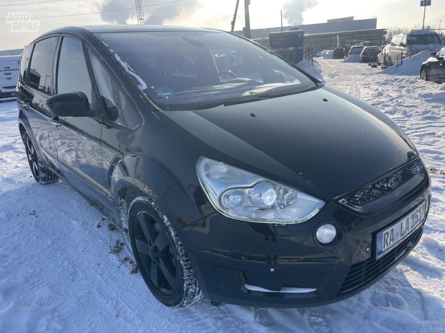 Melns Ford S-Max 2009 Kauņa, ar dzinēja tilpumu 2.30 L un nobraukumu 240 tūkst. km par 3150 €, foto 5 vietnē AUTOMOTO.COM.LV
