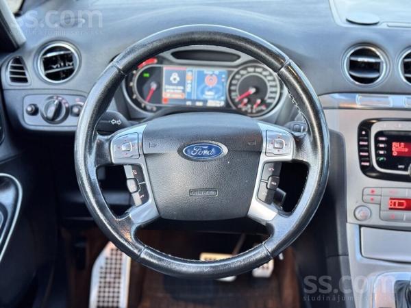 Melns Ford S-Max 2009 Rīga, ar dzinēja tilpumu 2.00 L un nobraukumu 315 tūkst. km par 3100 €, foto 9 vietnē AUTOMOTO.COM.LV
