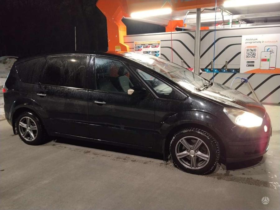 Black Ford S-Max 2009 in Vilnius, with an engine capacity of 2.00 L and mileage of 225 thousand km for 3400 €, photo 2 on AUTOMOTO.COM.LV