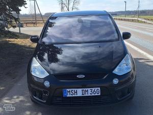 Black Ford S-Max 2009 in Mazeikiai, with an engine capacity of 2.00 L and mileage of 302 thousand km for 3850 €, photo 3 on AUTOMOTO.COM.LV
