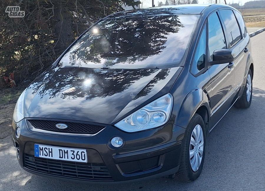 Black Ford S-Max 2009 in Mazeikiai, with an engine capacity of 2.00 L and mileage of 302 thousand km for 3850 €, photo 5 on AUTOMOTO.COM.LV