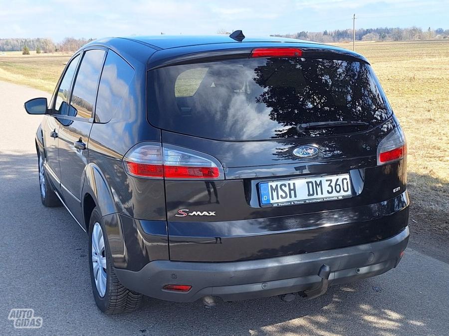 Black Ford S-Max 2009 in Mazeikiai, with an engine capacity of 2.00 L and mileage of 302 thousand km for 3850 €, photo 9 on AUTOMOTO.COM.LV