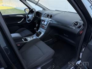 Black Ford S-Max 2009 in Riga, with an engine capacity of 2.20 L and mileage of 304 thousand km for 4990 €, photo 10 on AUTOMOTO.COM.LV