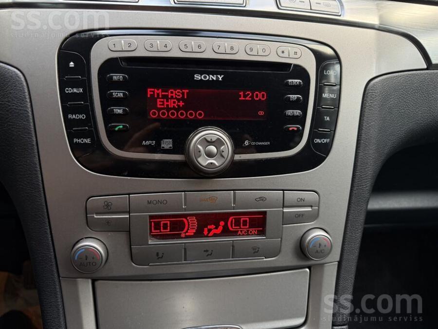 Black Ford S-Max 2009 in Riga, with an engine capacity of 2.20 L and mileage of 304 thousand km for 4990 €, photo 14 on AUTOMOTO.COM.LV