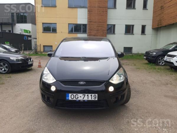 Black Ford S-Max 2009 in Daugavpils, with an engine capacity of 2.00 L and mileage of 0 thousand km for 4400 €, photo 2 on AUTOMOTO.COM.LV