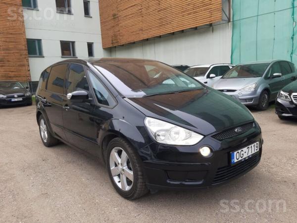 Black Ford S-Max 2009 in Daugavpils, with an engine capacity of 2.00 L and mileage of 0 thousand km for 4400 €, photo 3 on AUTOMOTO.COM.LV