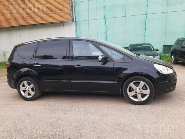 Black Ford S-Max 2009 in Daugavpils, with an engine capacity of 2.00 L and mileage of 0 thousand km for 4400 €, photo 8 on AUTOMOTO.COM.LV
