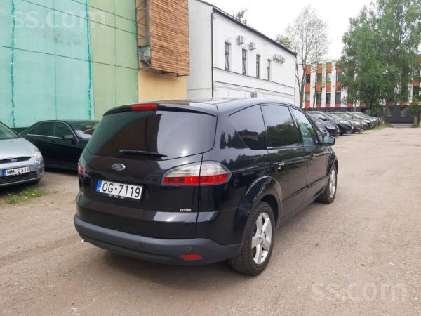 Black Ford S-Max 2009 in Daugavpils, with an engine capacity of 2.00 L and mileage of 0 thousand km for 4400 €, photo 10 on AUTOMOTO.COM.LV