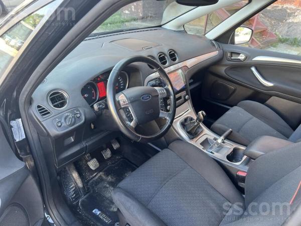 Melns Ford S-Max 2009 Rēzekne, ar dzinēja tilpumu 1.80 L un nobraukumu 0 tūkst. km par 2950 €, foto 6 vietnē AUTOMOTO.COM.LV