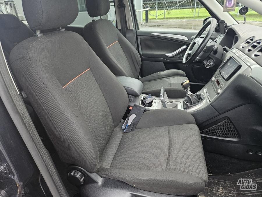 Melns Ford S-Max 2009 Prienai, ar dzinēja tilpumu 2.00 L un nobraukumu 316 tūkst. km par 2750 €, foto 11 vietnē AUTOMOTO.COM.LV