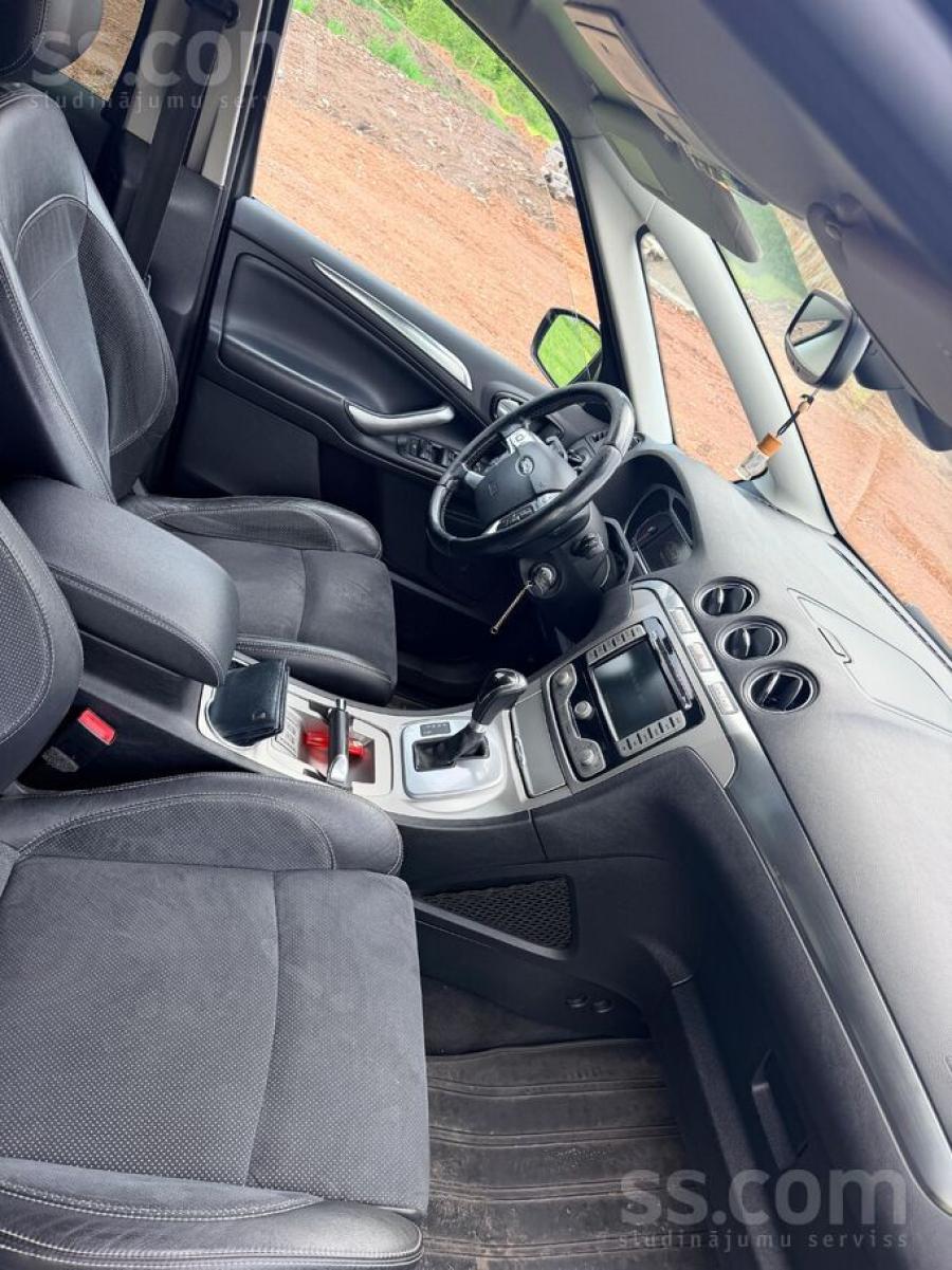 Melns Ford S-Max 2009 Daugavpils, ar dzinēja tilpumu 2.00 L un nobraukumu 349 tūkst. km par 3500 €, foto 6 vietnē AUTOMOTO.COM.LV