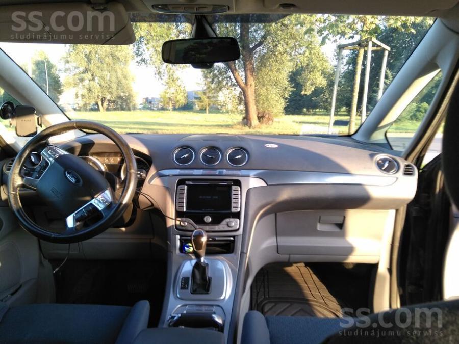 Melns Ford S-Max 2009 Rīga, ar dzinēja tilpumu 2.00 L un nobraukumu 362 tūkst. km par 3200 €, foto 4 vietnē AUTOMOTO.COM.LV