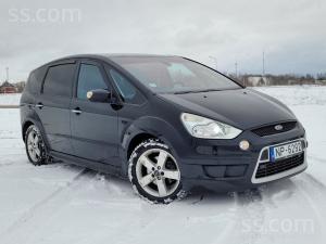 Black Ford S-Max 2009 in Daugavpils, with an engine capacity of 2.20 L and mileage of 295 thousand km for 3600 €, photo 4 on AUTOMOTO.COM.LV