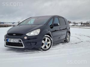 Black Ford S-Max 2009 in Daugavpils, with an engine capacity of 2.20 L and mileage of 295 thousand km for 3600 €, photo 6 on AUTOMOTO.COM.LV