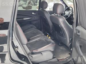 Black Ford S-Max 2009 in Daugavpils, with an engine capacity of 2.20 L and mileage of 295 thousand km for 3600 €, photo 8 on AUTOMOTO.COM.LV