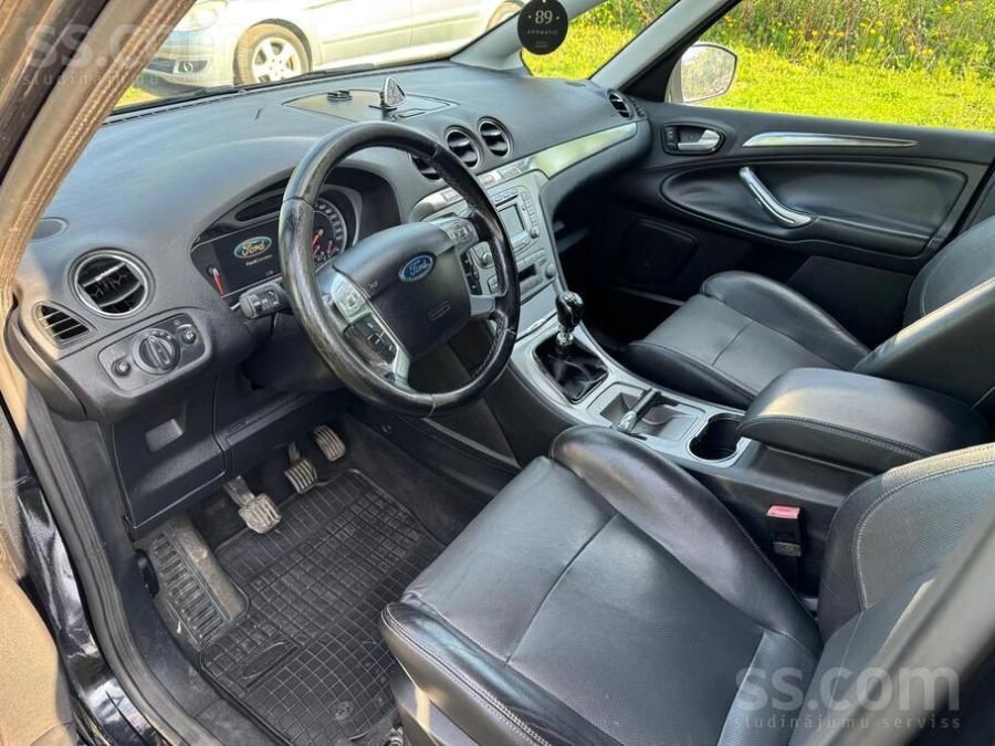 Melns Ford S-Max 2009 Rēzekne, ar dzinēja tilpumu 1.80 L un nobraukumu 226 tūkst. km par 3650 €, foto 8 vietnē AUTOMOTO.COM.LV