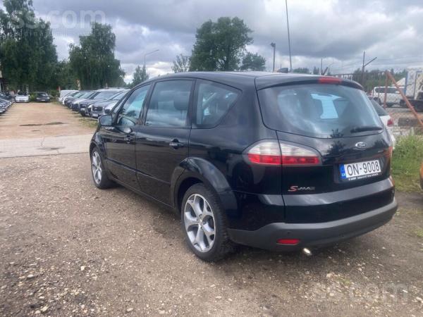 Black Ford S-Max 2009 in Riga, with an engine capacity of 2.00 L and mileage of 292 thousand km for 3900 €, photo 6 on AUTOMOTO.COM.LV
