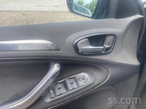 Melns Ford S-Max 2009 Rīga, ar dzinēja tilpumu 2.00 L un nobraukumu 292 tūkst. km par 3900 €, foto 14 vietnē AUTOMOTO.COM.LV