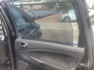 Melns Ford S-Max 2009 Rīga, ar dzinēja tilpumu 2.00 L un nobraukumu 292 tūkst. km par 3900 €, foto 18 vietnē AUTOMOTO.COM.LV