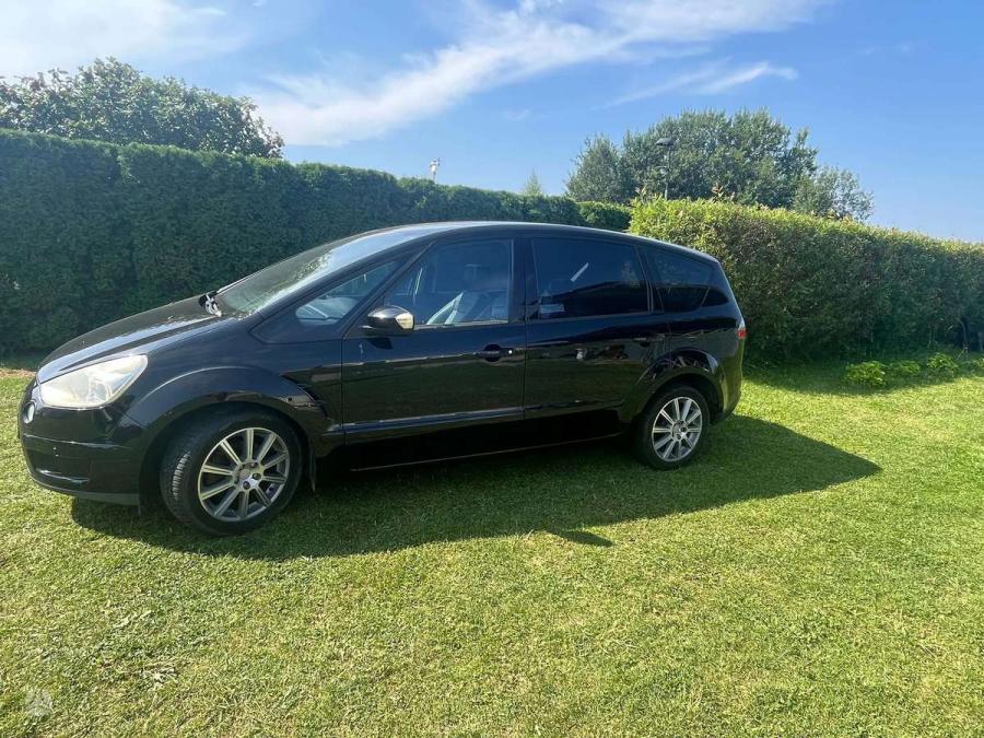 Melns Ford S-Max 2009 Marijampole, ar dzinēja tilpumu 2.00 L un nobraukumu 350 tūkst. km par 3500 €, foto 3 vietnē AUTOMOTO.COM.LV