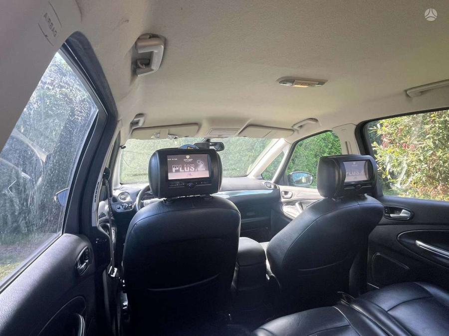 Melns Ford S-Max 2009 Marijampole, ar dzinēja tilpumu 2.00 L un nobraukumu 350 tūkst. km par 3500 €, foto 10 vietnē AUTOMOTO.COM.LV