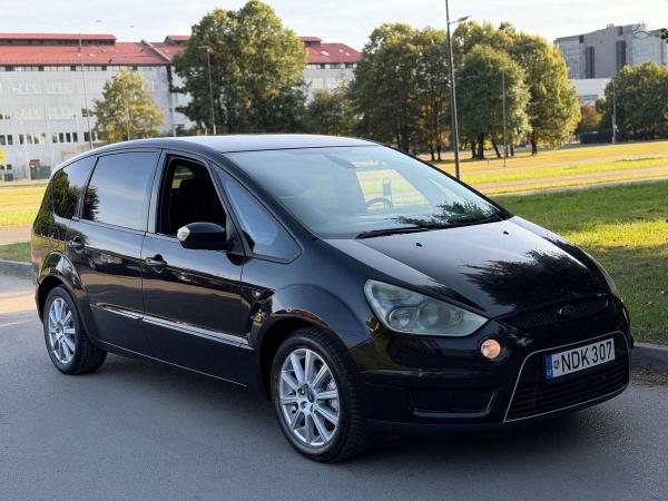 Black Ford S-Max 2009 in Kaunas, with an engine capacity of 2.00 L and mileage of 391 thousand km for 3000 €, photo 2 on AUTOMOTO.COM.LV
