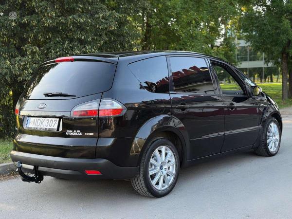 Black Ford S-Max 2009 in Kaunas, with an engine capacity of 2.00 L and mileage of 391 thousand km for 3000 €, photo 4 on AUTOMOTO.COM.LV