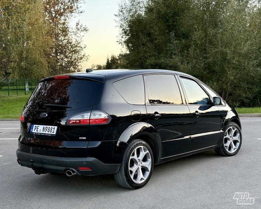 Melns Ford S-Max 2009 Tauragė, ar dzinēja tilpumu 2.20 L un nobraukumu 308 tūkst. km par 3799 €, foto 5 vietnē AUTOMOTO.COM.LV