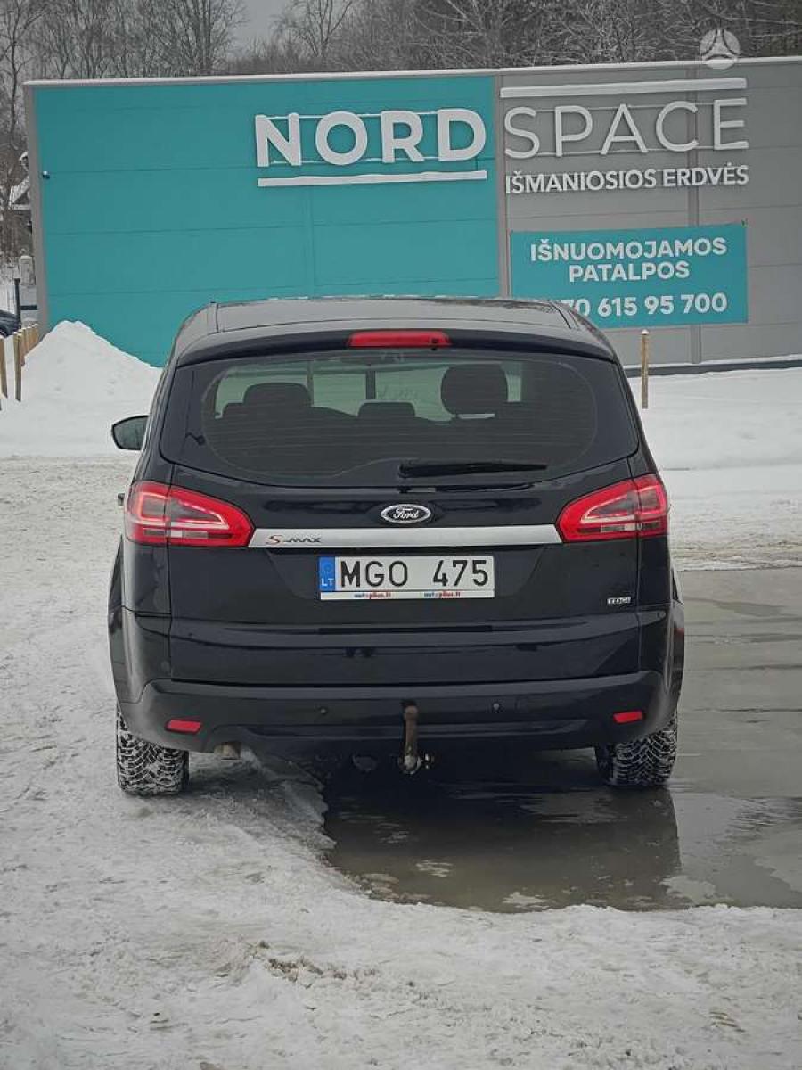 Black Ford S-Max 2010 in Vilnius, with an engine capacity of 2.00 L and mileage of 337 thousand km for 1950 €, photo 5 on AUTOMOTO.COM.LV