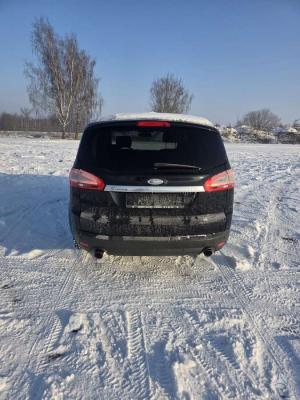 Black Ford S-Max 2010 in Marijampole, with an engine capacity of 2.00 L and mileage of 237 thousand km for 3799 €, photo 4 on AUTOMOTO.COM.LV
