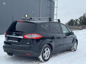 Black Ford S-Max 2010 in Siauliai, with an engine capacity of 2.00 L and mileage of 245 thousand km for 4150 €, photo 3 on AUTOMOTO.COM.LV