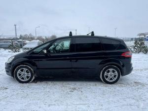 Black Ford S-Max 2010 in Siauliai, with an engine capacity of 2.00 L and mileage of 245 thousand km for 4150 €, photo 7 on AUTOMOTO.COM.LV