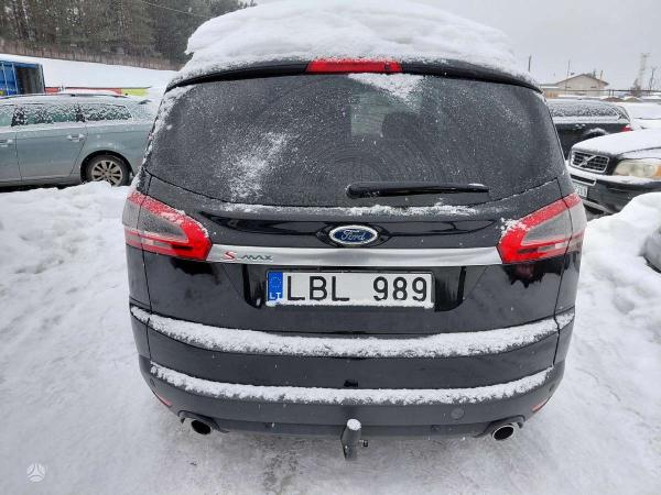 Black Ford S-Max 2010 in Vilnius, with an engine capacity of 2.00 L and mileage of 249 thousand km for 4000 €, photo 5 on AUTOMOTO.COM.LV