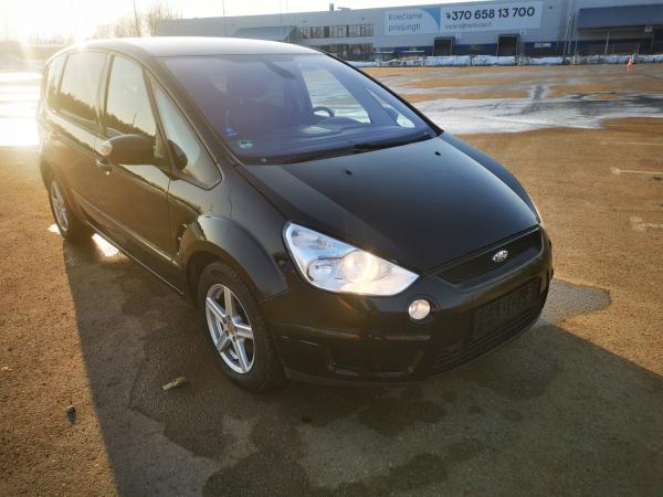 Black Ford S-Max 2010 in Ukmerge, with an engine capacity of 2.00 L and mileage of 290 thousand km for 3600 €, photo 1 on AUTOMOTO.COM.LV