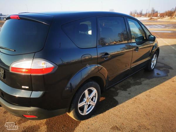 Melns Ford S-Max 2010 Ukmergė, ar dzinēja tilpumu 2.00 L un nobraukumu 290 tūkst. km par 3600 €, foto 5 vietnē AUTOMOTO.COM.LV