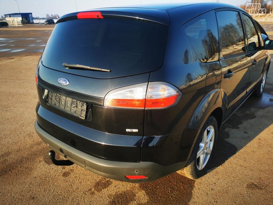 Melns Ford S-Max 2010 Ukmergė, ar dzinēja tilpumu 2.00 L un nobraukumu 290 tūkst. km par 3600 €, foto 6 vietnē AUTOMOTO.COM.LV