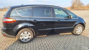 Black Ford S-Max 2010 in Marijampole, with an engine capacity of 2.20 L and mileage of 257 thousand km for 3900 €, photo 5 on AUTOMOTO.COM.LV