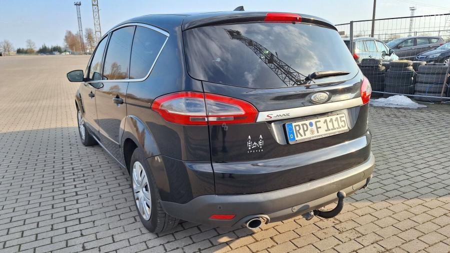 Black Ford S-Max 2010 in Marijampole, with an engine capacity of 2.20 L and mileage of 257 thousand km for 3900 €, photo 12 on AUTOMOTO.COM.LV