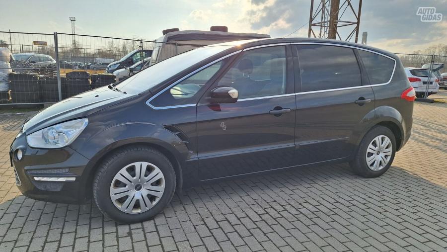 Black Ford S-Max 2010 in Marijampole, with an engine capacity of 2.20 L and mileage of 257 thousand km for 3900 €, photo 14 on AUTOMOTO.COM.LV