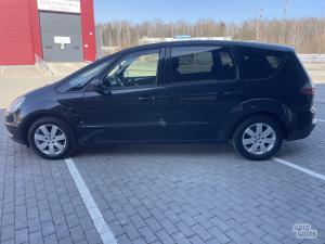 Black Ford S-Max 2010 in Kaunas, with an engine capacity of 2.00 L and mileage of 340 thousand km for 3450 €, photo 2 on AUTOMOTO.COM.LV