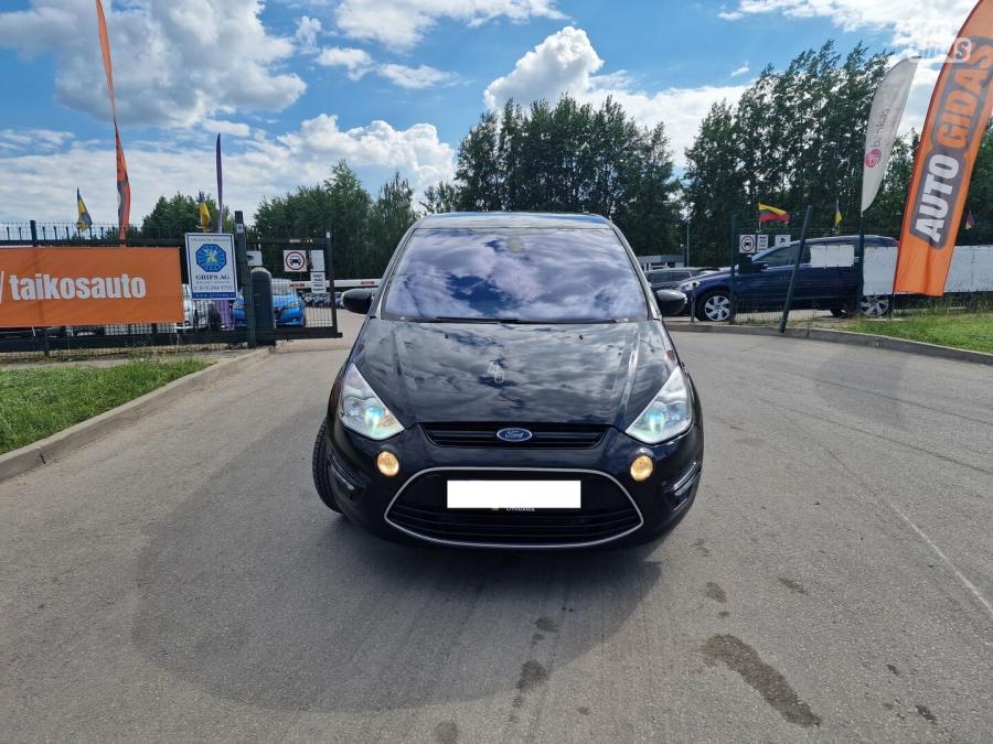 Black Ford S-Max 2010 in Kaunas, with an engine capacity of 2.00 L and mileage of 282 thousand km for 5290 €, photo 3 on AUTOMOTO.COM.LV