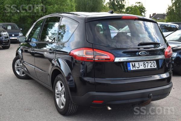 Melns Ford S-Max 2010 Kuldīga, ar dzinēja tilpumu 2.00 L un nobraukumu 0 tūkst. km par 4150 €, foto 3 vietnē AUTOMOTO.COM.LV