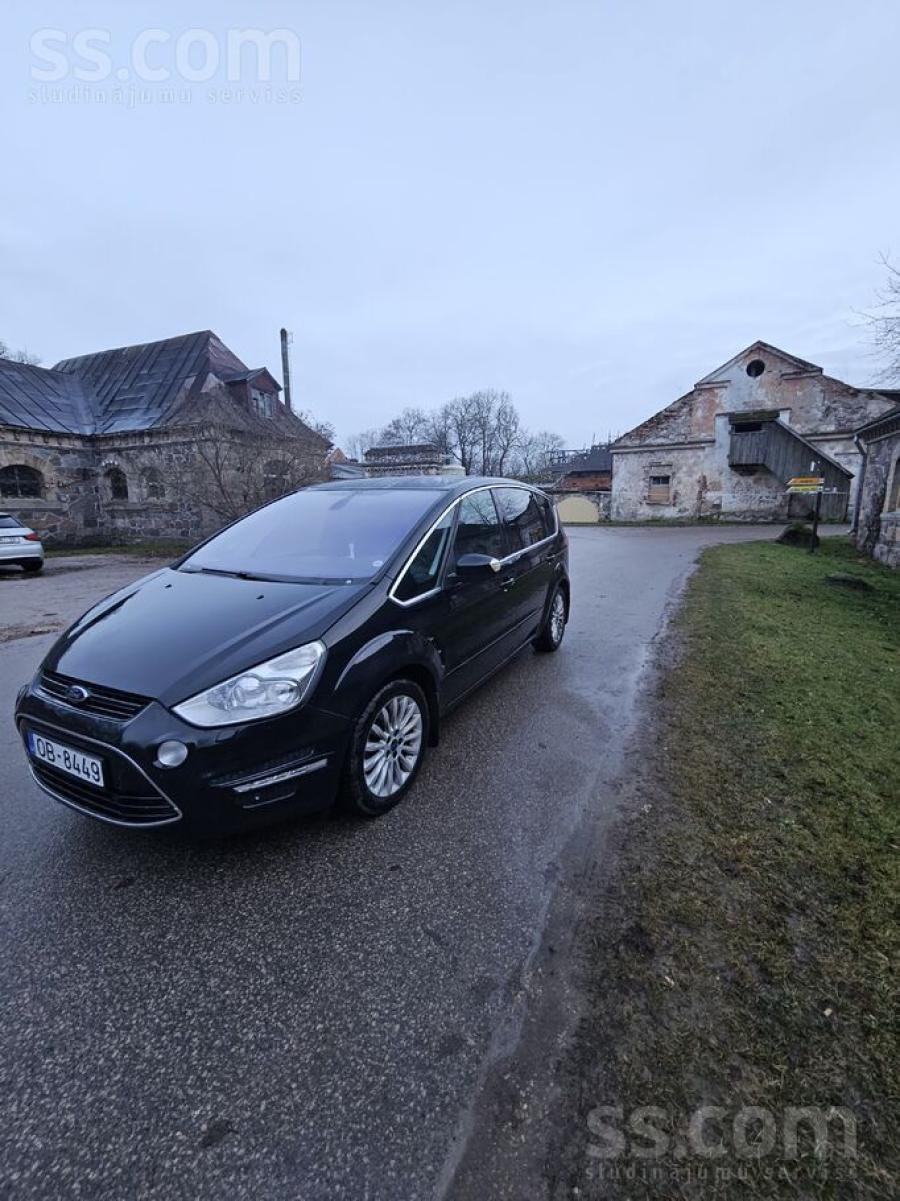 Black Ford S-Max 2010 in Riga, with an engine capacity of 2.00 L and mileage of 335 thousand km for 1200 €, photo 1 on AUTOMOTO.COM.LV