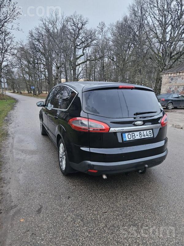 Black Ford S-Max 2010 in Riga, with an engine capacity of 2.00 L and mileage of 335 thousand km for 1200 €, photo 2 on AUTOMOTO.COM.LV