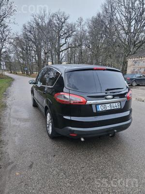 Black Ford S-Max 2010 in Riga, with an engine capacity of 2.00 L and mileage of 335 thousand km for 1200 €, photo 3 on AUTOMOTO.COM.LV