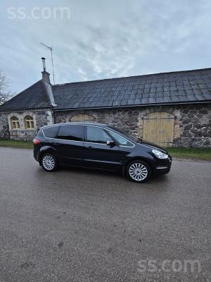 Black Ford S-Max 2010 in Riga, with an engine capacity of 2.00 L and mileage of 335 thousand km for 1200 €, photo 4 on AUTOMOTO.COM.LV